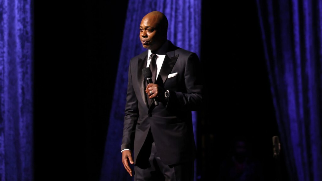 Dave Chappelle Faces Backlash for Claiming Comedians Have It Easier in ...